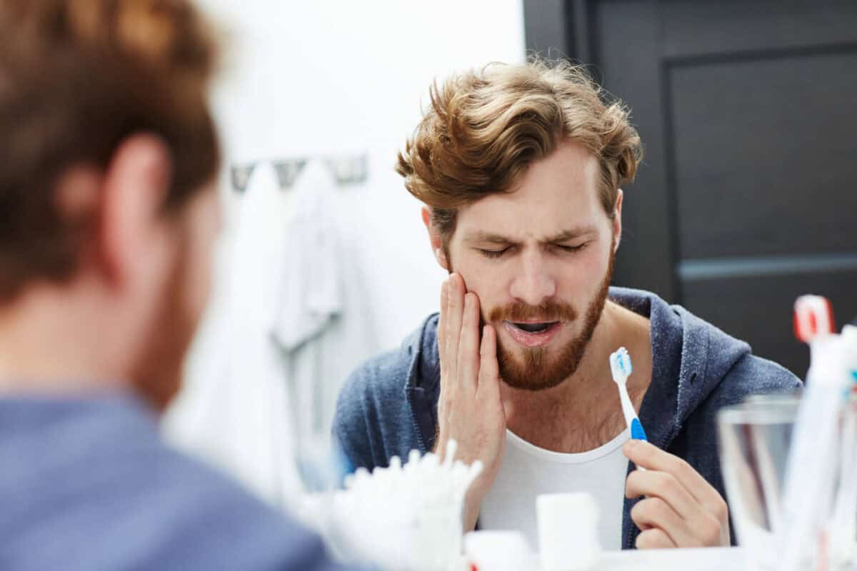 Mal de dents : causes, symptômes et traitements