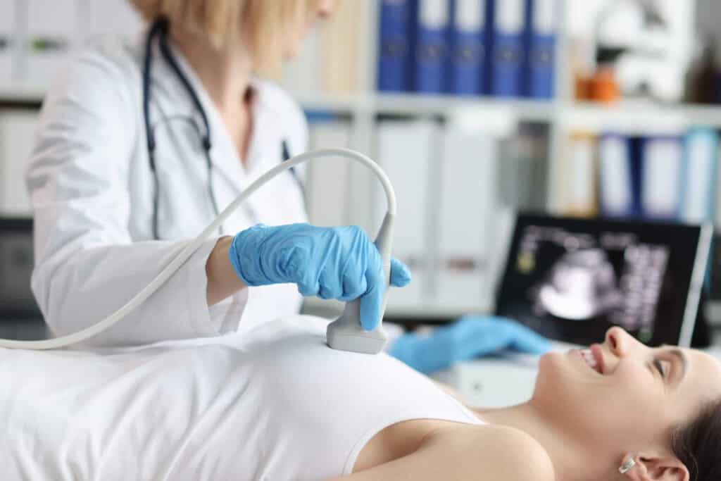 Échographie mammaire : déroulement et résultats