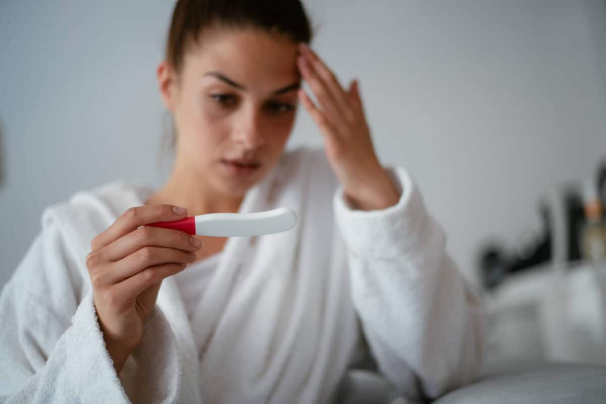 Infertilité : causes, symptômes et traitements pour concevoir